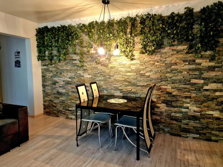 Edera House | Nature‑inspired & Minimal Comfort - Bucarest