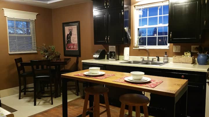 New River Gorge! Sleeps 6. Dog Friendly! - Little Beaver State Park, Beaver