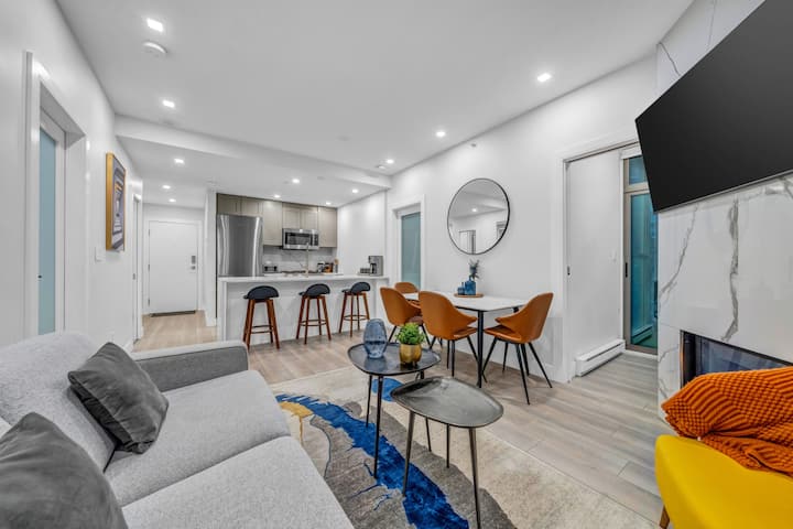 Trendy,yaletown,2bd2bath, Pool,gym Hottub&parking - Vancouver