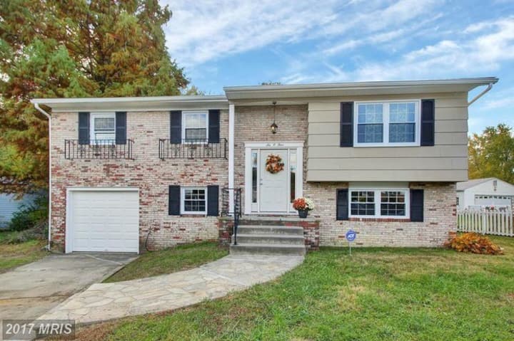 Big House With A Big Backyard! Everything You Need In A House And Stay Is Right Here. - Bel Air, MD