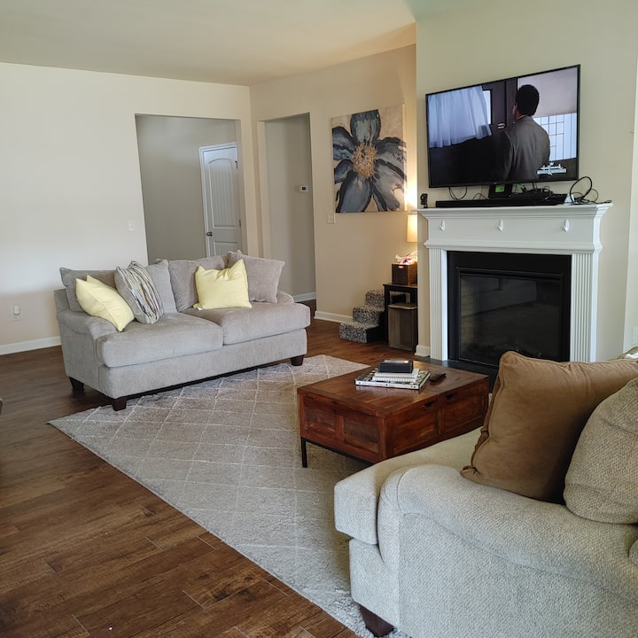 Crystal Manor - Douglasville, GA