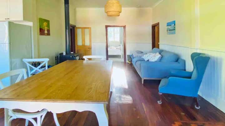 Balingup Retreat Free Wifi & Ev Charging - Shire of Donnybrook-Balingup