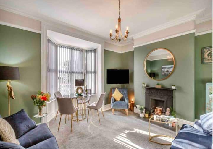 Gorgeous Victorian Seaside House - Tywyn