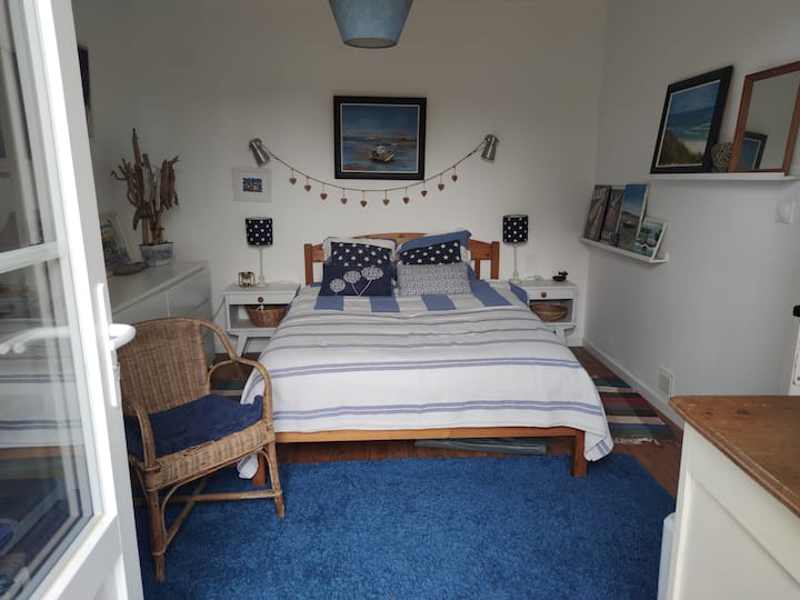 Petite Chambre De Charme Chez L'habitant - Salles