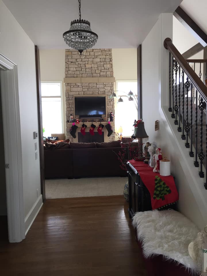 2 Single Twin Beds & Small Child-size Futon. - Omaha, NE
