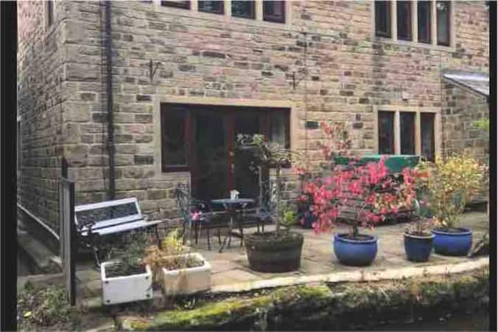 Waterside Apartment Saddleworth , Delph . - 奧爾德姆
