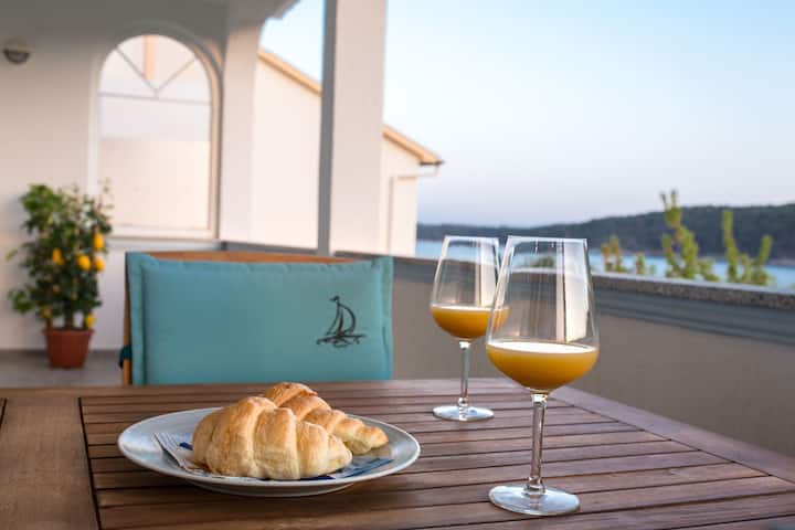 A Place For Real Vacation!app.paola - Supetarska Draga