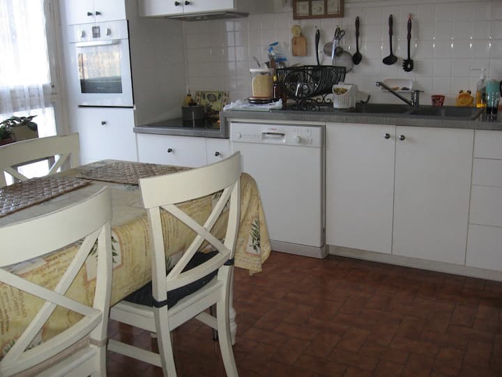 Chambre - Grand Lit De 140 - 1 Ou 2 Personnes - Valloire