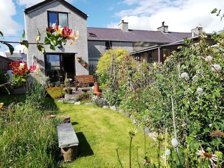 A House With A Snowdon View - Llanberis
