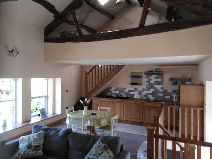 Upside Down In Settle. Stylish, Central And Cosy - Settle