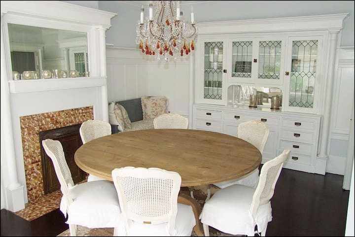 Spacious & Sunny Mission Dolores Flat - San Francisco, CA