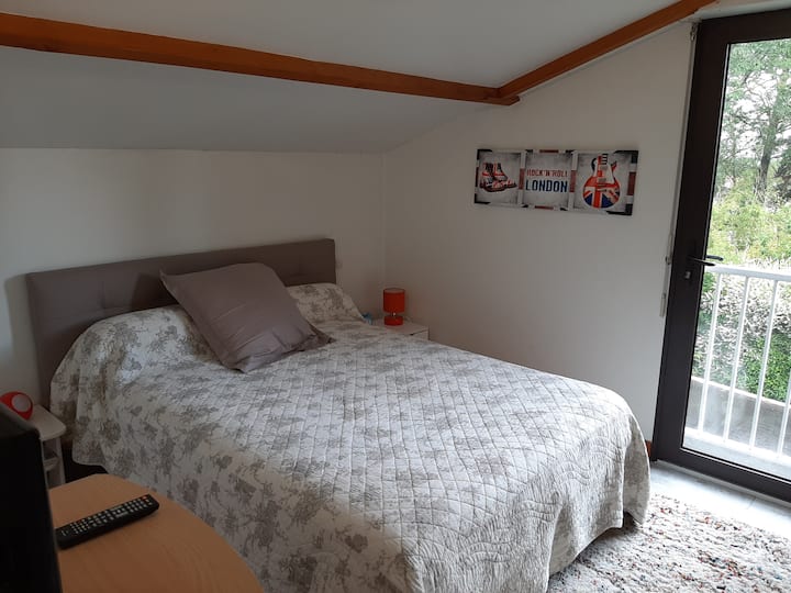 Chambre Centre Ville
Vacancier, éTudiant,
Salarié - Bressuire