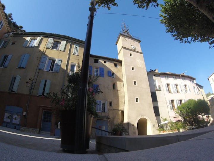 Le Charme D’un Studio Au Cœur De Cotignac - Cotignac