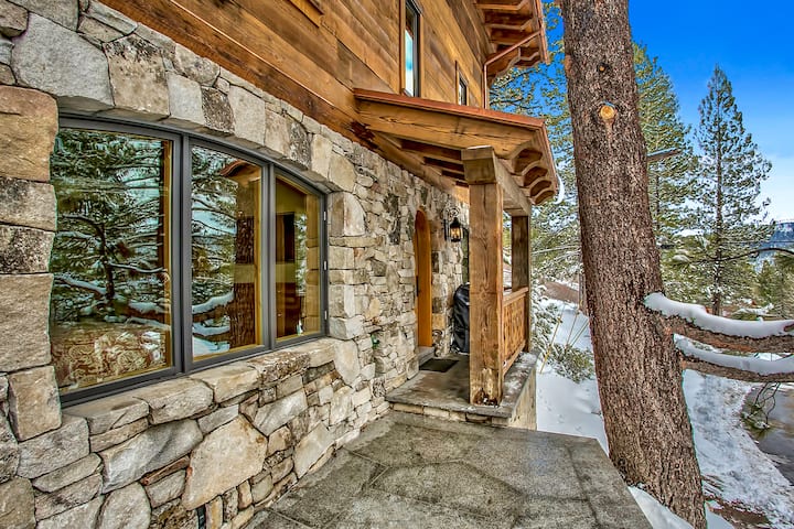 European Luxury Chalet Close To Lifts/ Village - Tahoe City, CA