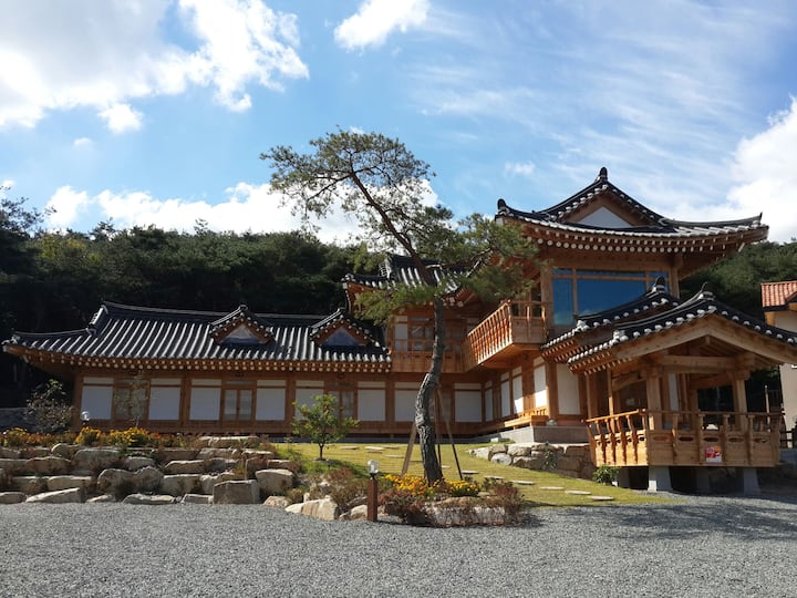 불국사 인근 천년한옥펜션 연꽃방+누마루 - Gyeongju-si