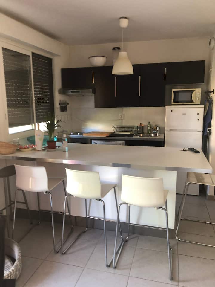 Aix T2 Près Du Centre Ville ,Box - Aix-en-Provence