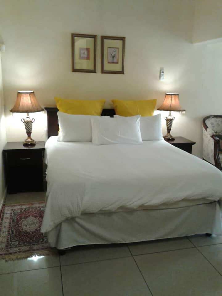 Lopez Luxury Apartments - Gaborone