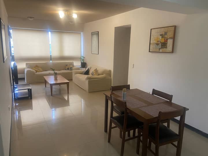 24/7 Utilities, 150 Mbps, 3 Bd 2 Bt, Good Location - Caracas