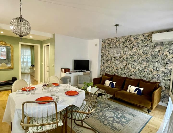 Large Magnificent Terrace (40 Sq.m)+parking - Nice