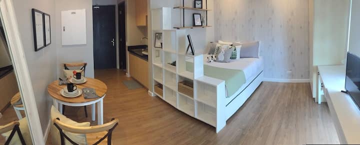 Your Home Away From Home.across Ayala Mall - Cebu City