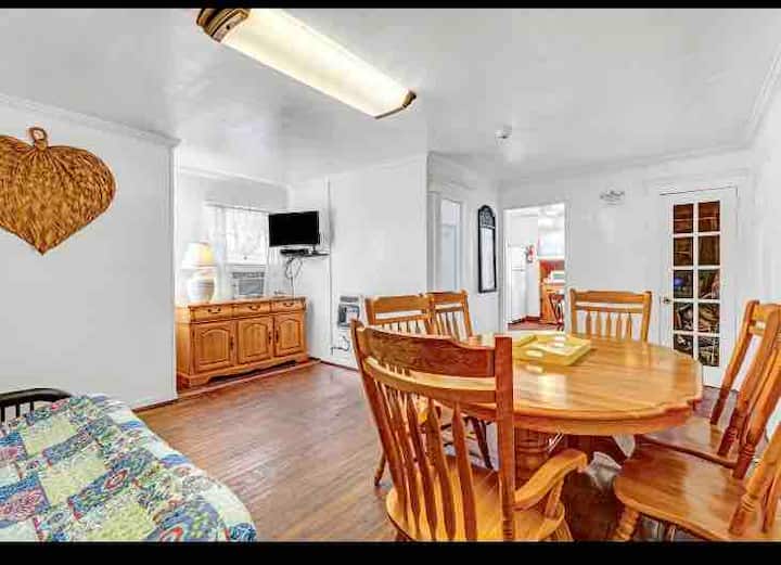 Huge Beach House-accom 35 Guest Beach Block - Seaside Heights