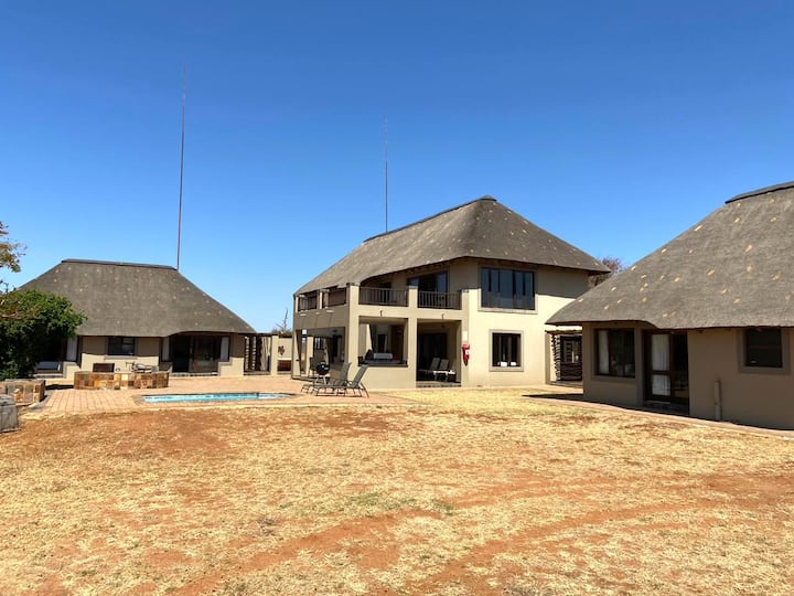 Zebula 62 (Sleeps 12-14 Adults And Extra Children) - South Africa