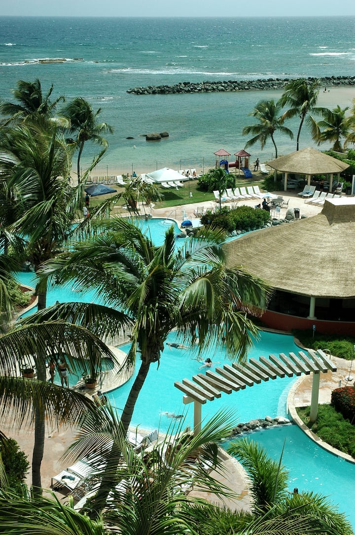 Beach Resort 1br With Backup Power/water - Dorado