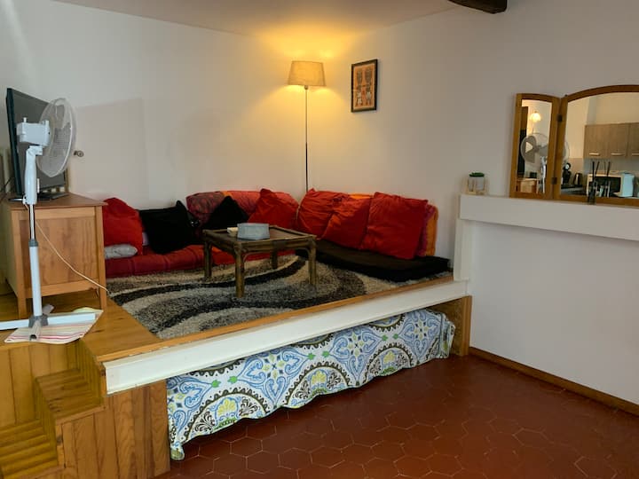 Grand Studio Avec Terrasse Centre De Castelnaudary - ibis Styles Castelnaudary