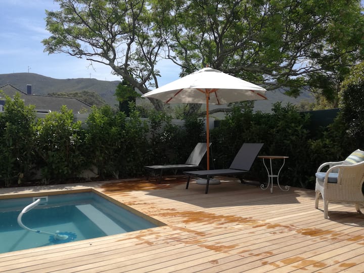 Fireplace, Pool, Braai, Views, Secure - Hermanus
