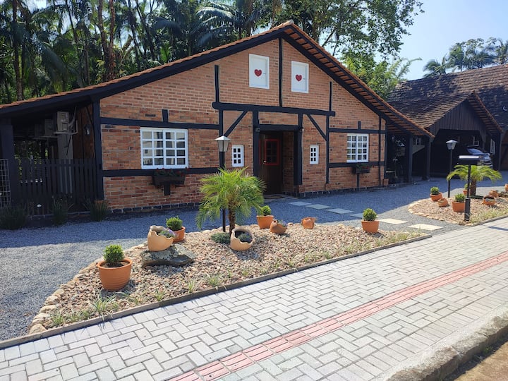 Casa Enxaimel Em Pomerode Sc - Pomerode