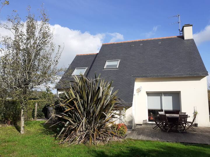 Maison Avec Jardin, Entre Ville Et Campagne - Concarneau