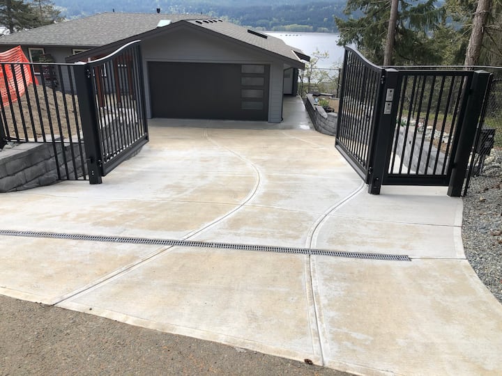 6 Best Airbnb Vacation Rentals In Nanoose Bay, Canada - Updated 2025 ...