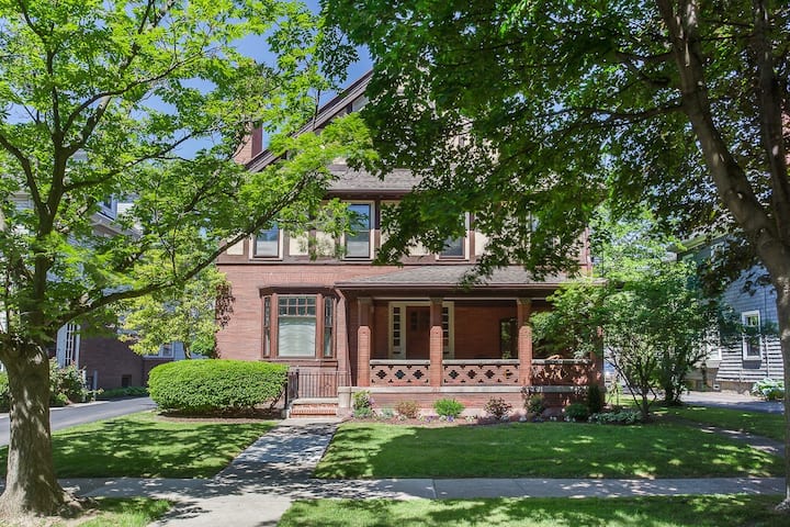 Classic 1910 Tudor Apartment - Rochester, NY