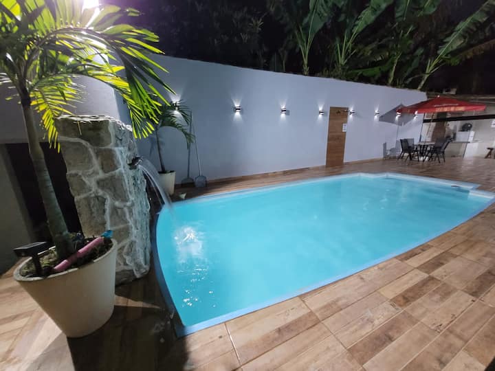 Recantodostucanos  Até 20hóspedes
Mini Sítio Vg Rj - Recreio dos Bandeirantes