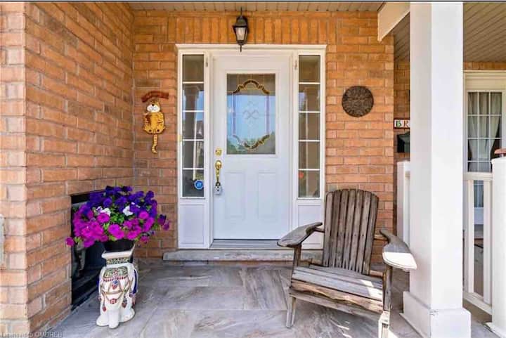 Home In St. Catharines! - 세인트캐서린스