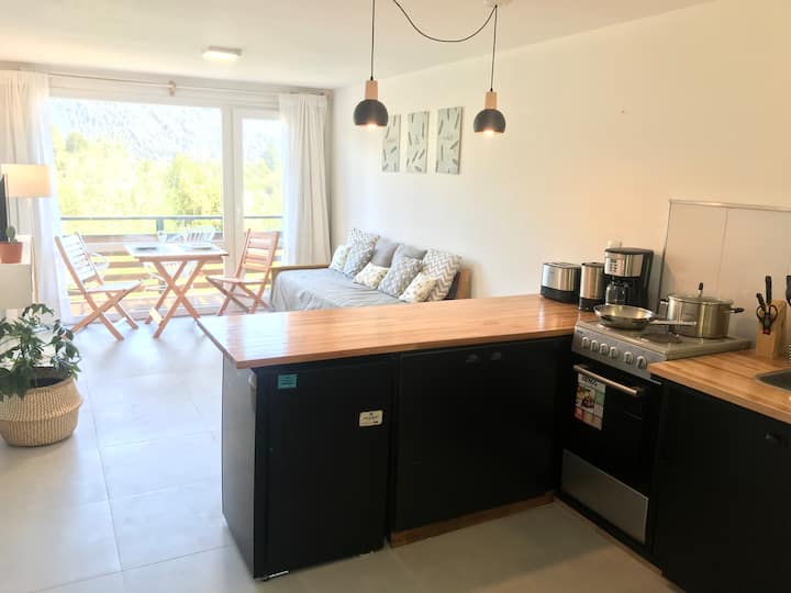 Samadhi, Dpto Con Vista A Los Cerros. - Chile