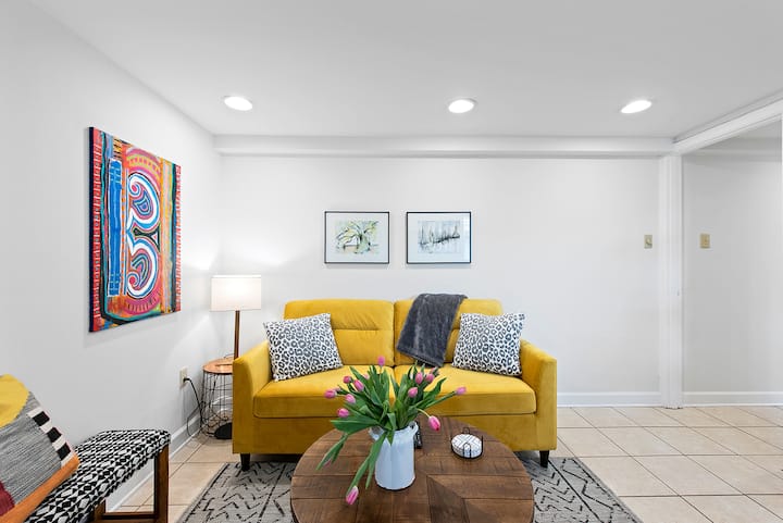 Stroll To Tulane From Cozy 1 Bedroom Apartment! - Lake Cataouatche, LA