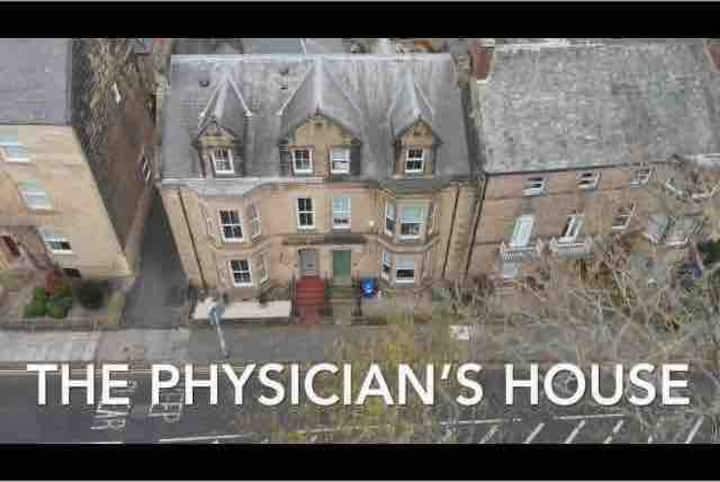 Luxury 5 Bedroom Holiday House In Central Alnwick - Chillingham Castle
