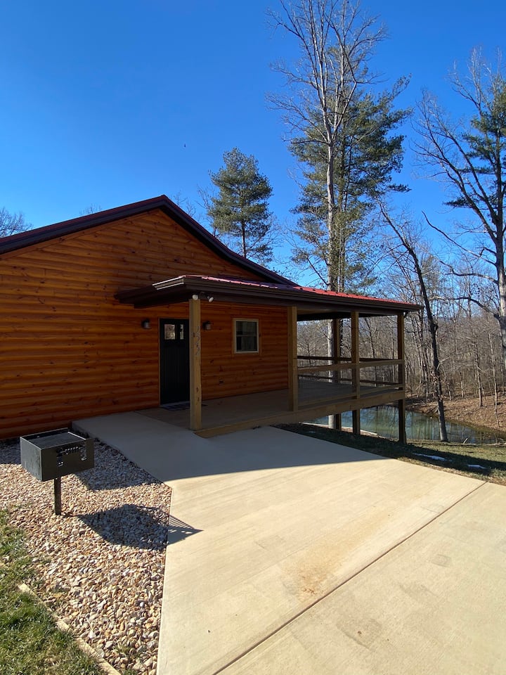 Lil Farmer’s Cabin Relaxation, Privacy, And Peace - Stanley, VA