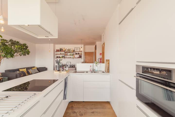 City View - Two Bedroom/bathroom Home <3 Expats - Antwerp