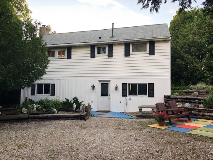 Tobermory Lakefront Cottage - Tobermory