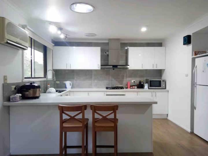 Walking Distance To Frankston Hospital & Monash - フランクストン