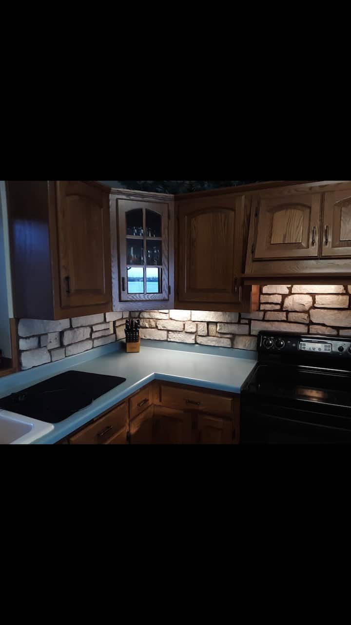 Lakehouse Room Rental - Appleton, WI