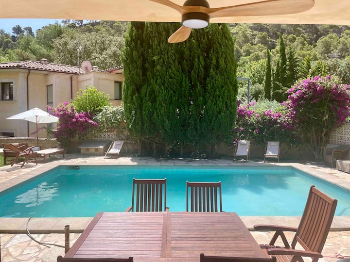 Mallorca Style Villa With Pool And Near Beaches - Majorca