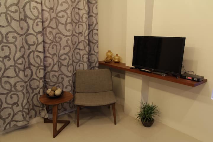 2 Chic& Cozy Studio Apartments - Dumaguete