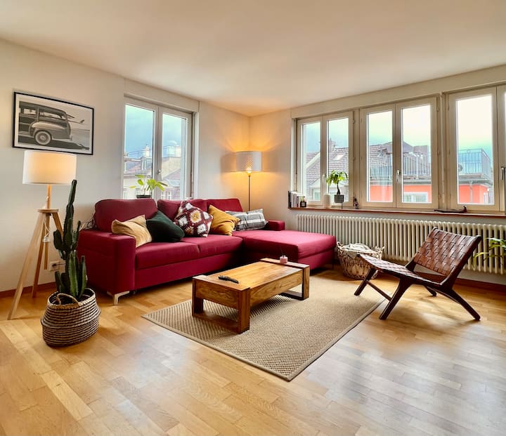 Heart Of Zurich: Beautiful 60m2 Flat + Balcony - Zurich main station