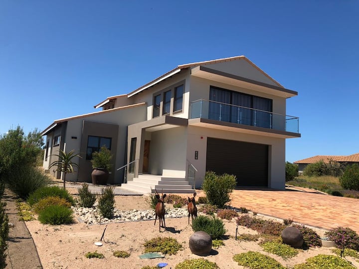 Steenbokkie Guest House - 蘭戈班