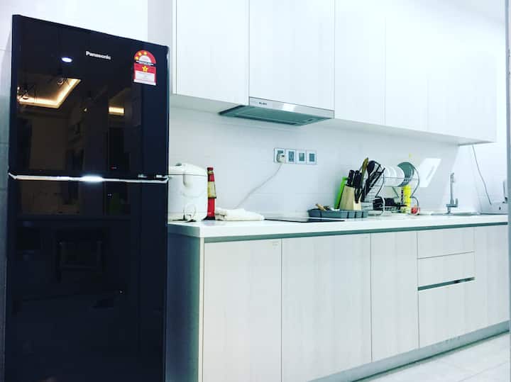 Lovely Large Condo Suites In Jb Ciq - Johor Bahru