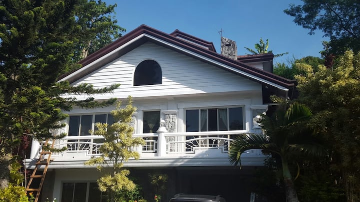 Le Fleur Country Villa - Tagaytay