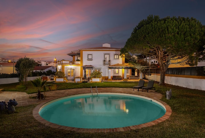 Writer's Cottage -  Luxury Home Inspiration - Colares